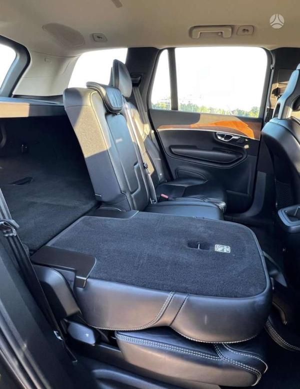 Volvo XC90 2019 Rīga, ar dzinēja tilpumu 1.97 L un nobraukumu 121 tūkst. km par 32555 €, foto 9 vietnē AUTOMOTO.COM.LV