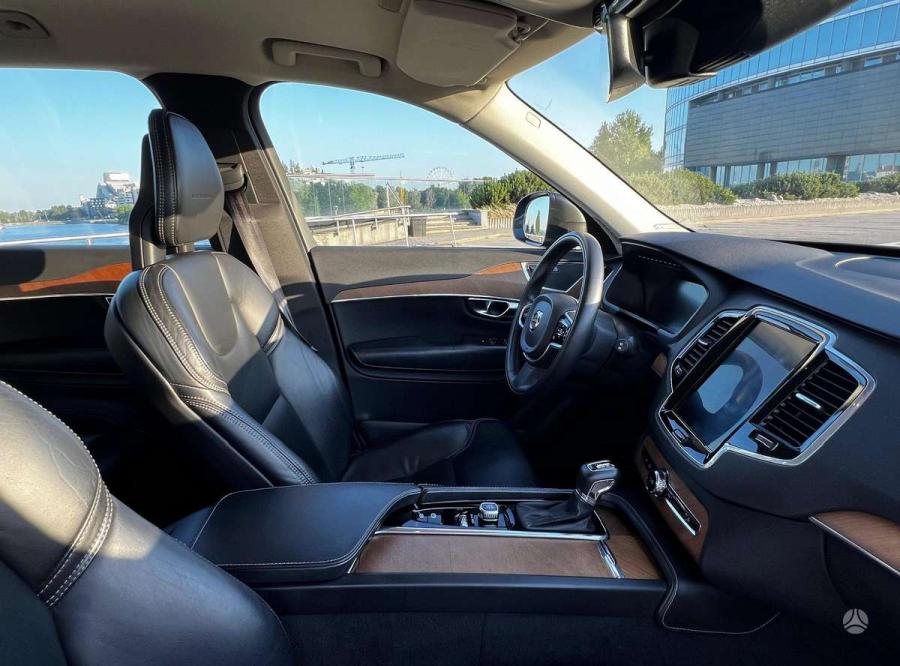 Volvo XC90 2019 Rīga, ar dzinēja tilpumu 1.97 L un nobraukumu 121 tūkst. km par 32555 €, foto 12 vietnē AUTOMOTO.COM.LV