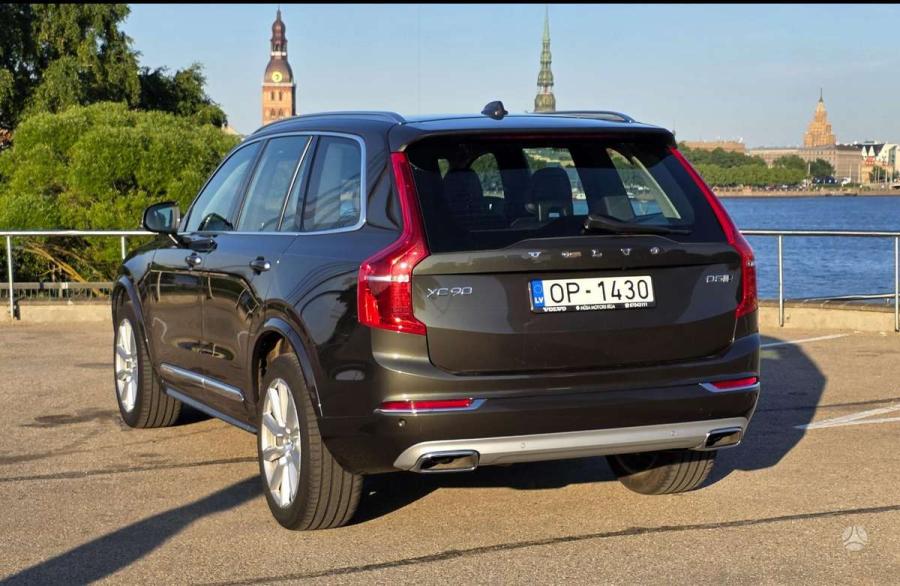 Volvo XC90 2019 Rīga, ar dzinēja tilpumu 1.97 L un nobraukumu 121 tūkst. km par 32555 €, foto 23 vietnē AUTOMOTO.COM.LV