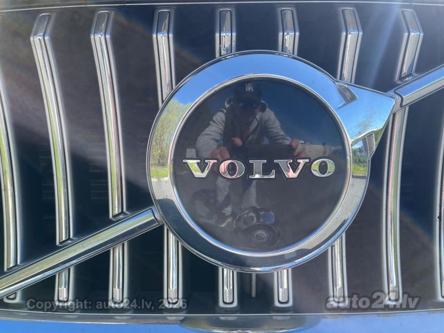 Volvo XC90 2019 Tallina, ar dzinēja tilpumu 2.00 L un nobraukumu 134 tūkst. km par 36900 €, foto 4 vietnē AUTOMOTO.COM.LV