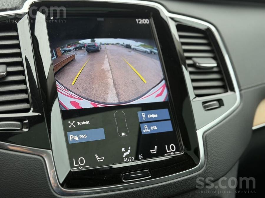 Volvo XC90 2021 in Riga, with an engine capacity of 2.00 L and mileage of 209 thousand km for 29500 €, photo 9 on AUTOMOTO.COM.LV