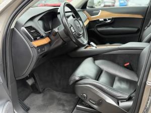 Volvo XC90 2021 in Riga, with an engine capacity of 2.00 L and mileage of 209 thousand km for 29500 €, photo 10 on AUTOMOTO.COM.LV