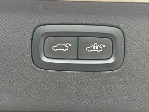 Volvo XC90 2021 in Riga, with an engine capacity of 2.00 L and mileage of 209 thousand km for 29500 €, photo 24 on AUTOMOTO.COM.LV