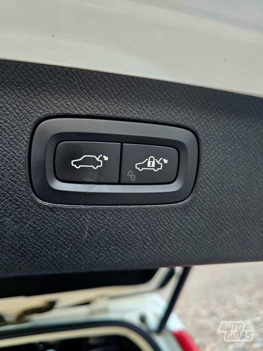 Volvo XC90 2021 Kauņa, ar dzinēja tilpumu 2.00 L un nobraukumu 135 tūkst. km par 29900 €, foto 12 vietnē AUTOMOTO.COM.LV