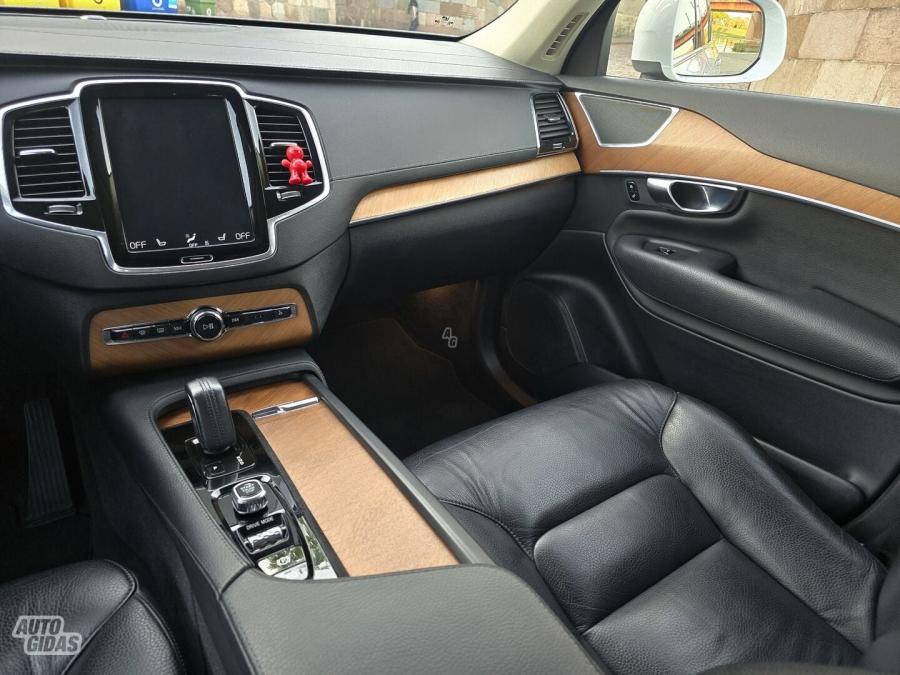 Volvo XC90 2021 Kauņa, ar dzinēja tilpumu 2.00 L un nobraukumu 135 tūkst. km par 29900 €, foto 16 vietnē AUTOMOTO.COM.LV