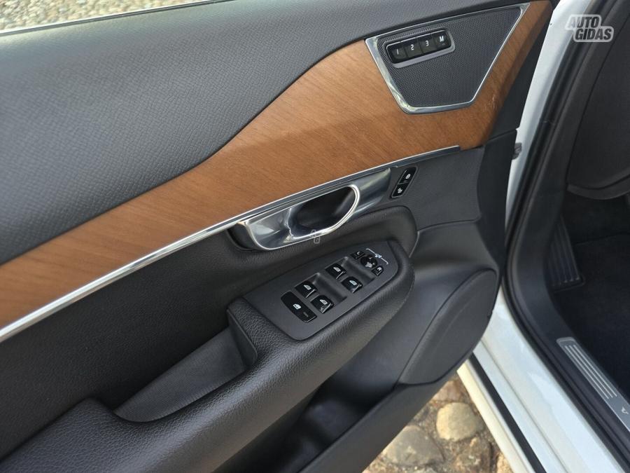 Volvo XC90 2021 Kauņa, ar dzinēja tilpumu 2.00 L un nobraukumu 135 tūkst. km par 29900 €, foto 17 vietnē AUTOMOTO.COM.LV