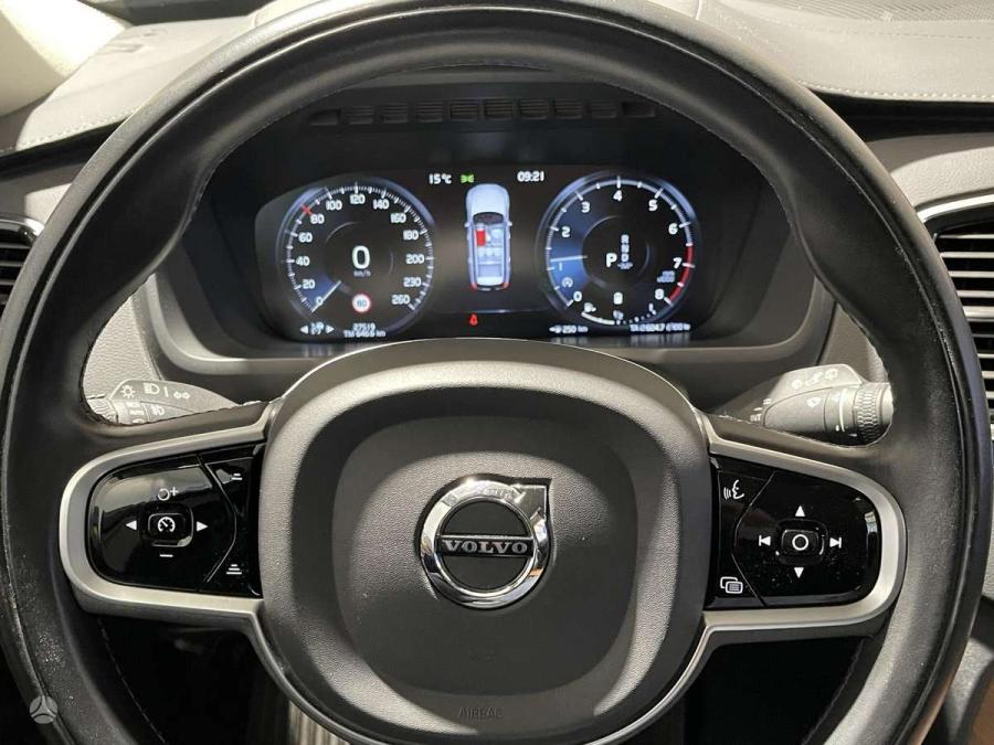 Volvo XC90 2022 Klaipėda, ar dzinēja tilpumu 1.97 L un nobraukumu 28 tūkst. km par 44600 €, foto 7 vietnē AUTOMOTO.COM.LV