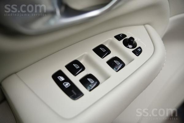Volvo XC90 2023 in Riga, with an engine capacity of 2.00 L and mileage of 67 thousand km for 39000 €, photo 11 on AUTOMOTO.COM.LV