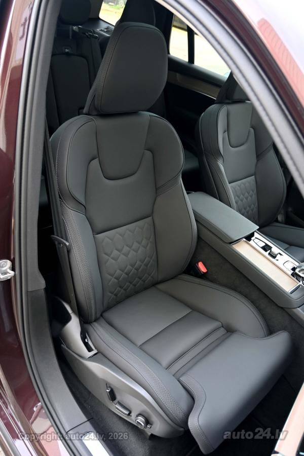 Volvo XC90 2025 Tallina, ar dzinēja tilpumu 2.00 L un nobraukumu 29 tūkst. km par 73900 €, foto 10 vietnē AUTOMOTO.COM.LV