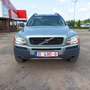 Green Volvo XC90 2003 in Daugavpils, with an engine capacity of 2.40 L and mileage of 0 thousand km for 41500 €, photo 3 on AUTOMOTO.COM.LV