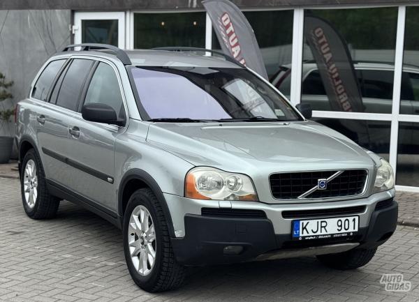 Green Volvo XC90 2003 in Radviliskis, with an engine capacity of 2.40 L and mileage of 354 thousand km for 2950 €, photo 6 on AUTOMOTO.COM.LV