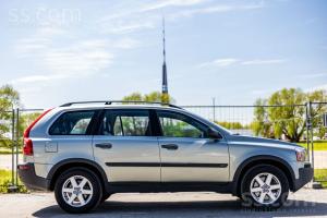 Zaļš Volvo XC90 2004 Rīga, ar dzinēja tilpumu 2.40 L un nobraukumu 274 tūkst. km par 5000 €, foto 5 vietnē AUTOMOTO.COM.LV