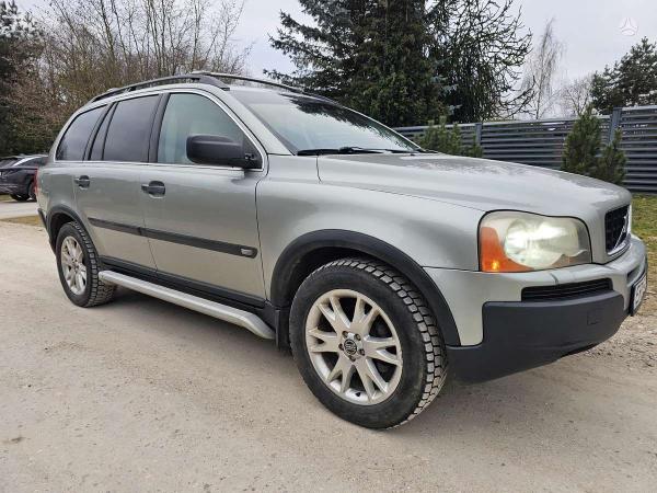 Green Volvo XC90 2004 in Kaunas, with an engine capacity of 2.40 L and mileage of 407 thousand km for 3200 €, photo 4 on AUTOMOTO.COM.LV