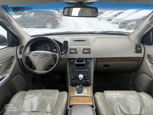 Zaļš Volvo XC90 2004 Giraitė, ar dzinēja tilpumu 2.40 L un nobraukumu 280 tūkst. km par 2950 €, foto 9 vietnē AUTOMOTO.COM.LV
