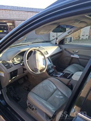 Zaļš Volvo XC90 2004 Madona, ar dzinēja tilpumu 2.40 L un nobraukumu 432 tūkst. km par 2700 €, foto 8 vietnē AUTOMOTO.COM.LV