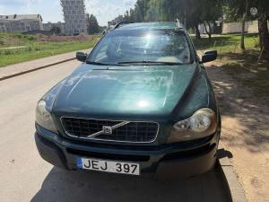 Zaļš Volvo XC90 2004 Kauņa, ar dzinēja tilpumu 2.40 L un nobraukumu 350 tūkst. km par 3300 €, foto 3 vietnē AUTOMOTO.COM.LV