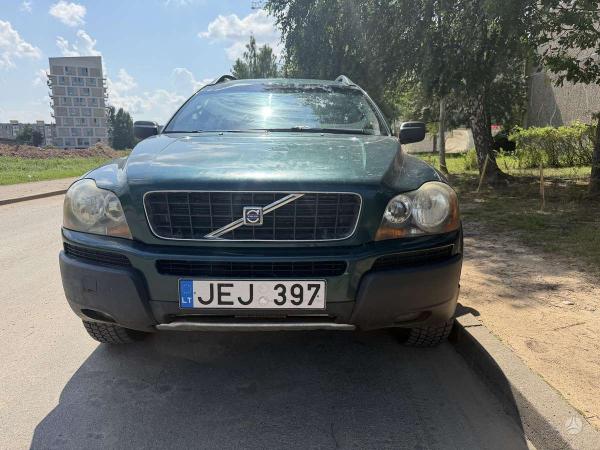 Green Volvo XC90 2004 in Kaunas, with an engine capacity of 2.40 L and mileage of 350 thousand km for 3300 €, photo 3 on AUTOMOTO.COM.LV