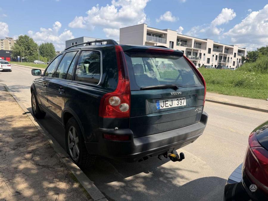 Zaļš Volvo XC90 2004 Kauņa, ar dzinēja tilpumu 2.40 L un nobraukumu 350 tūkst. km par 3300 €, foto 9 vietnē AUTOMOTO.COM.LV