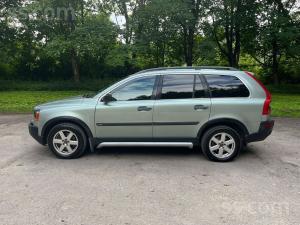 Green Volvo XC90 2004 in Riga, with an engine capacity of 2.40 L and mileage of 0 thousand km for 3100 €, photo 3 on AUTOMOTO.COM.LV