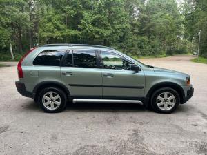 Green Volvo XC90 2004 in Riga, with an engine capacity of 2.40 L and mileage of 0 thousand km for 3100 €, photo 7 on AUTOMOTO.COM.LV