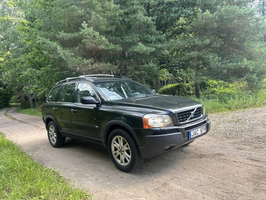 Green Volvo XC90 2004 in Klaipeda, with an engine capacity of 2.40 L and mileage of 448 thousand km for 2400 €, photo 3 on AUTOMOTO.COM.LV