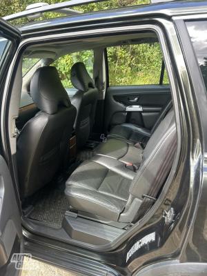 Green Volvo XC90 2004 in Klaipeda, with an engine capacity of 2.40 L and mileage of 448 thousand km for 2400 €, photo 8 on AUTOMOTO.COM.LV