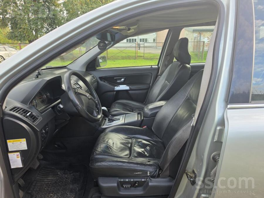 Zaļš Volvo XC90 2004 Jelgava, ar dzinēja tilpumu 2.40 L un nobraukumu 458 tūkst. km par 1999 €, foto 13 vietnē AUTOMOTO.COM.LV