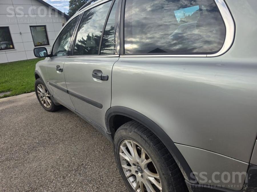 Zaļš Volvo XC90 2004 Jelgava, ar dzinēja tilpumu 2.40 L un nobraukumu 458 tūkst. km par 1999 €, foto 18 vietnē AUTOMOTO.COM.LV