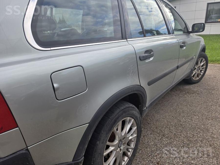 Zaļš Volvo XC90 2004 Jelgava, ar dzinēja tilpumu 2.40 L un nobraukumu 458 tūkst. km par 1999 €, foto 19 vietnē AUTOMOTO.COM.LV