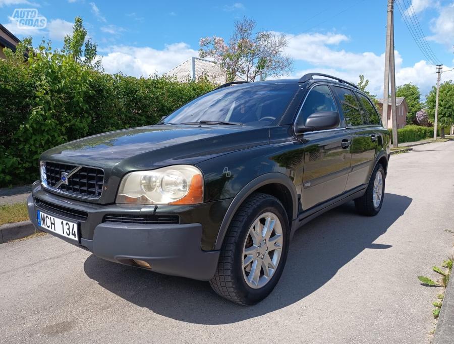 Green Volvo XC90 2005 in Naujoji Akmene, with an engine capacity of 2.40 L and mileage of 345 thousand km for 2900 €, photo 3 on AUTOMOTO.COM.LV