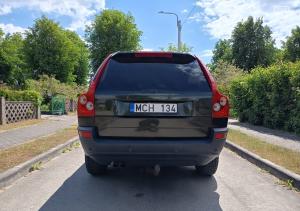 Green Volvo XC90 2005 in Naujoji Akmene, with an engine capacity of 2.40 L and mileage of 345 thousand km for 2900 €, photo 7 on AUTOMOTO.COM.LV