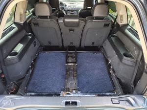 Green Volvo XC90 2005 in Naujoji Akmene, with an engine capacity of 2.40 L and mileage of 345 thousand km for 2900 €, photo 10 on AUTOMOTO.COM.LV