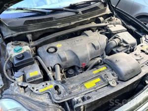 Zaļš Volvo XC90 2005 Rīga, ar dzinēja tilpumu 2.40 L un nobraukumu 273 tūkst. km par 3900 €, foto 18 vietnē AUTOMOTO.COM.LV