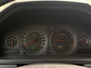Зеленый Вольво ХС90 2005 в Елгава, объемом двигателя 2.40 л и пробегом 265 тыс. км за 2999 €, фото 14 на AUTOMOTO.COM.LV