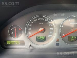 Зеленый Вольво ХС90 2005 в Рига, объемом двигателя 2.40 л и пробегом 273 тыс. км за 3350 €, фото 9 на AUTOMOTO.COM.LV