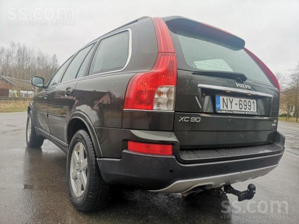 Green Volvo XC90 2006 in Daugavpils, with an engine capacity of 2.40 L and mileage of 0 thousand km for 4850 €, photo 1 on AUTOMOTO.COM.LV