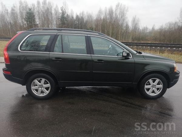 Green Volvo XC90 2006 in Daugavpils, with an engine capacity of 2.40 L and mileage of 0 thousand km for 4850 €, photo 4 on AUTOMOTO.COM.LV
