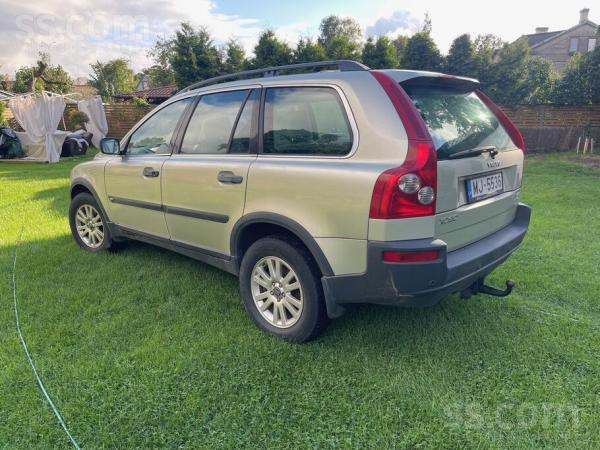 Zaļš Volvo XC90 2006 Rīga, ar dzinēja tilpumu 2.40 L un nobraukumu 263 tūkst. km par 3999 €, foto 1 vietnē AUTOMOTO.COM.LV