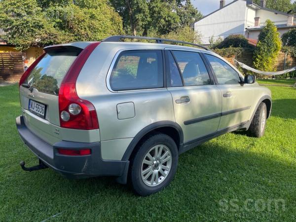 Zaļš Volvo XC90 2006 Rīga, ar dzinēja tilpumu 2.40 L un nobraukumu 263 tūkst. km par 3999 €, foto 4 vietnē AUTOMOTO.COM.LV