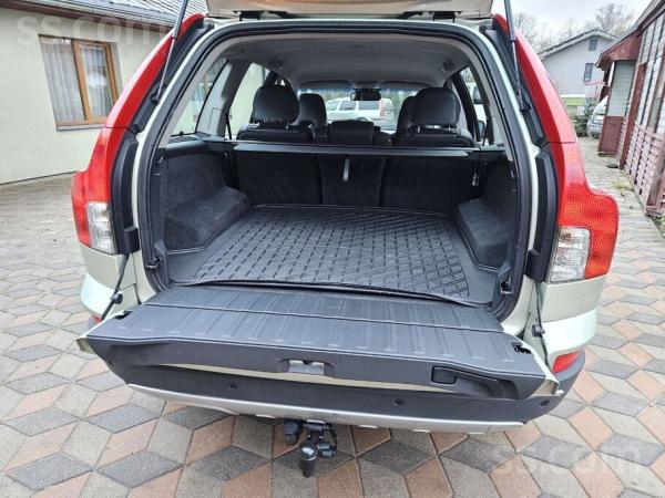 Zaļš Volvo XC90 2006 Talsi, ar dzinēja tilpumu 2.40 L un nobraukumu 255 tūkst. km par 6999 €, foto 8 vietnē AUTOMOTO.COM.LV