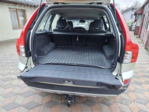 Zaļš Volvo XC90 2006 Talsi, ar dzinēja tilpumu 2.40 L un nobraukumu 255 tūkst. km par 6950 €, foto 9 vietnē AUTOMOTO.COM.LV
