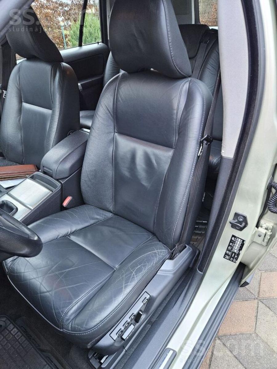 Zaļš Volvo XC90 2006 Talsi, ar dzinēja tilpumu 2.40 L un nobraukumu 255 tūkst. km par 6950 €, foto 11 vietnē AUTOMOTO.COM.LV