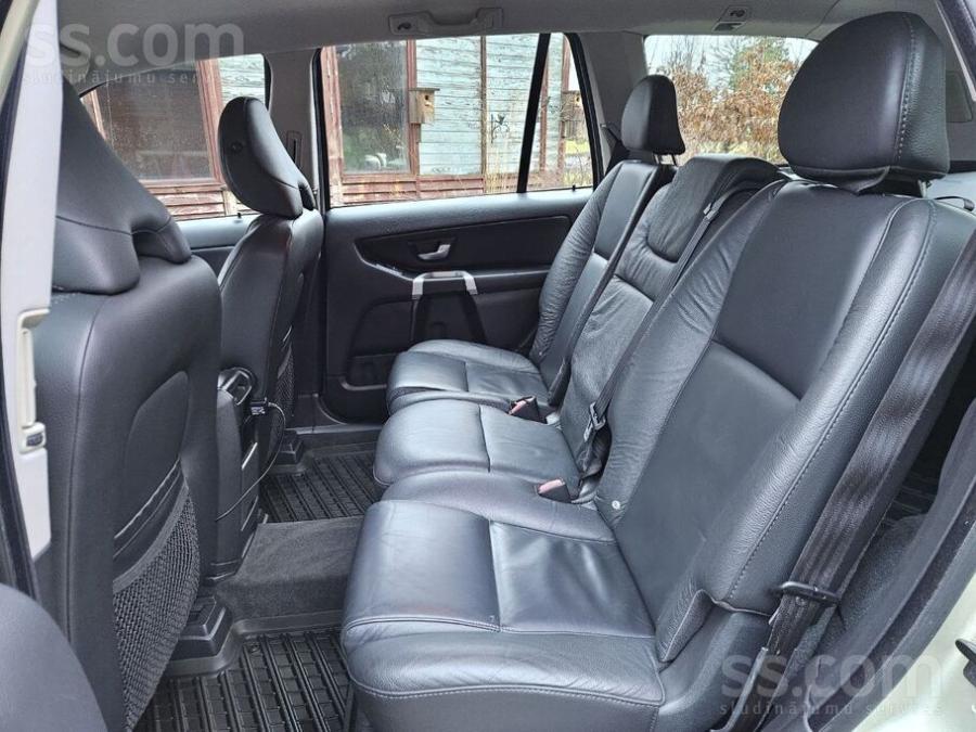 Zaļš Volvo XC90 2006 Talsi, ar dzinēja tilpumu 2.40 L un nobraukumu 255 tūkst. km par 6950 €, foto 14 vietnē AUTOMOTO.COM.LV
