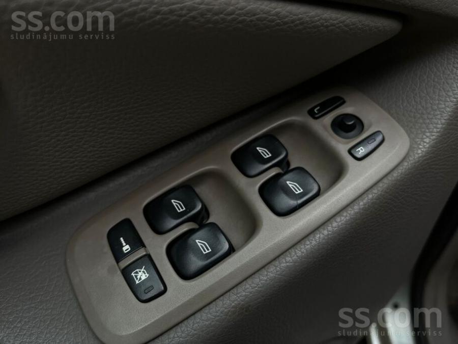 Zaļš Volvo XC90 2006 Rīga, ar dzinēja tilpumu 2.40 L un nobraukumu 0 tūkst. km par 5399 €, foto 16 vietnē AUTOMOTO.COM.LV