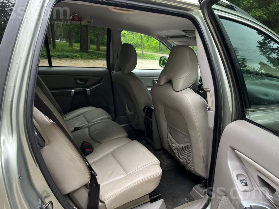 Zaļš Volvo XC90 2006 Rīga, ar dzinēja tilpumu 2.40 L un nobraukumu 0 tūkst. km par 5399 €, foto 21 vietnē AUTOMOTO.COM.LV