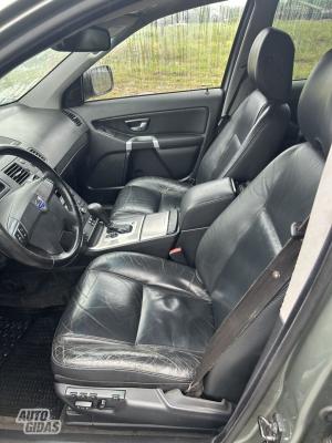 Zaļš Volvo XC90 2006 Panevēža, ar dzinēja tilpumu 2.40 L un nobraukumu 440 tūkst. km par 2850 €, foto 12 vietnē AUTOMOTO.COM.LV