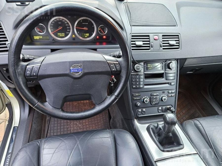 Zaļš Volvo XC90 2006 Talsi, ar dzinēja tilpumu 2.40 L un nobraukumu 255 tūkst. km par 6950 €, foto 11 vietnē AUTOMOTO.COM.LV