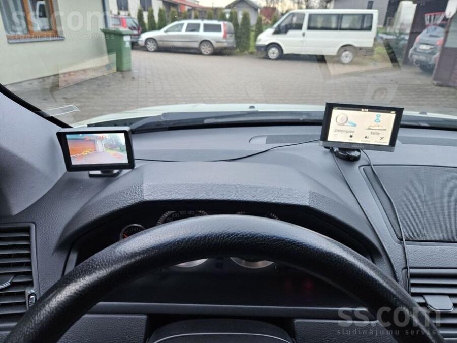 Zaļš Volvo XC90 2006 Talsi, ar dzinēja tilpumu 2.40 L un nobraukumu 255 tūkst. km par 6950 €, foto 12 vietnē AUTOMOTO.COM.LV