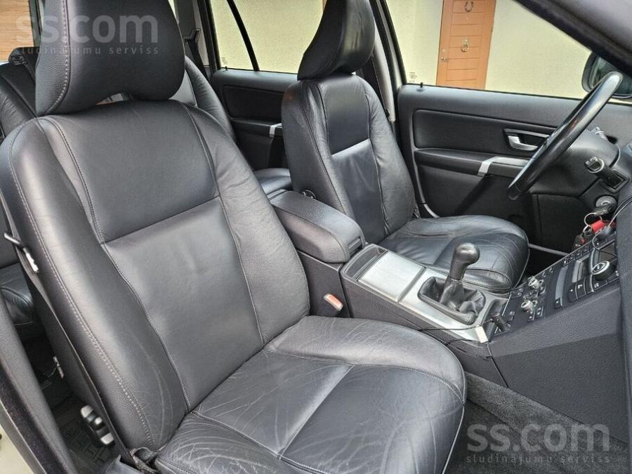 Zaļš Volvo XC90 2006 Talsi, ar dzinēja tilpumu 2.40 L un nobraukumu 255 tūkst. km par 6950 €, foto 15 vietnē AUTOMOTO.COM.LV