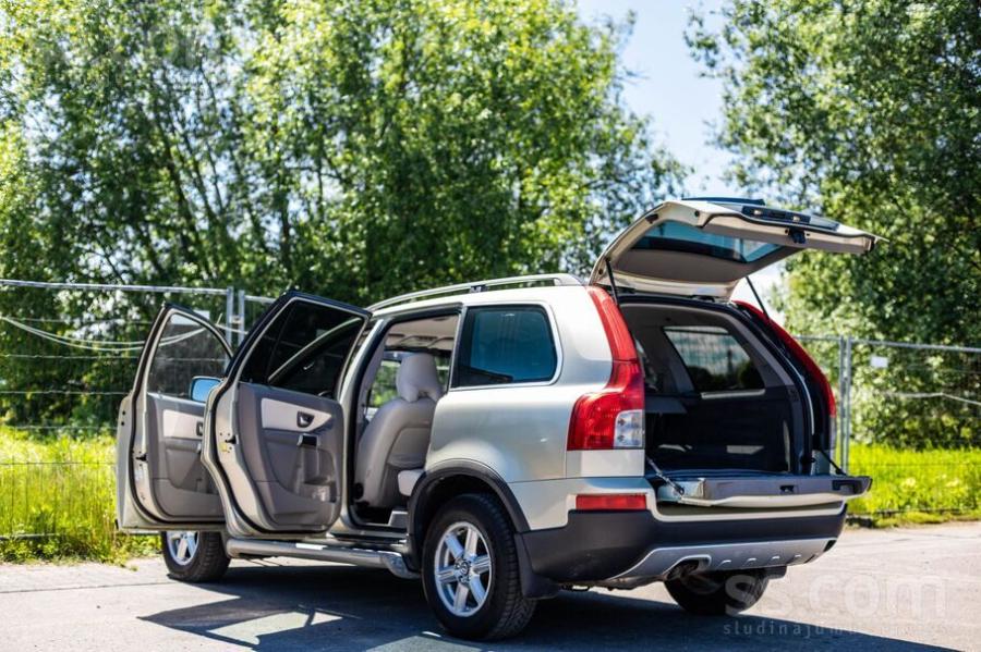 Zaļš Volvo XC90 2007 Rīga, ar dzinēja tilpumu 2.40 L un nobraukumu 352 tūkst. km par 5490 €, foto 10 vietnē AUTOMOTO.COM.LV